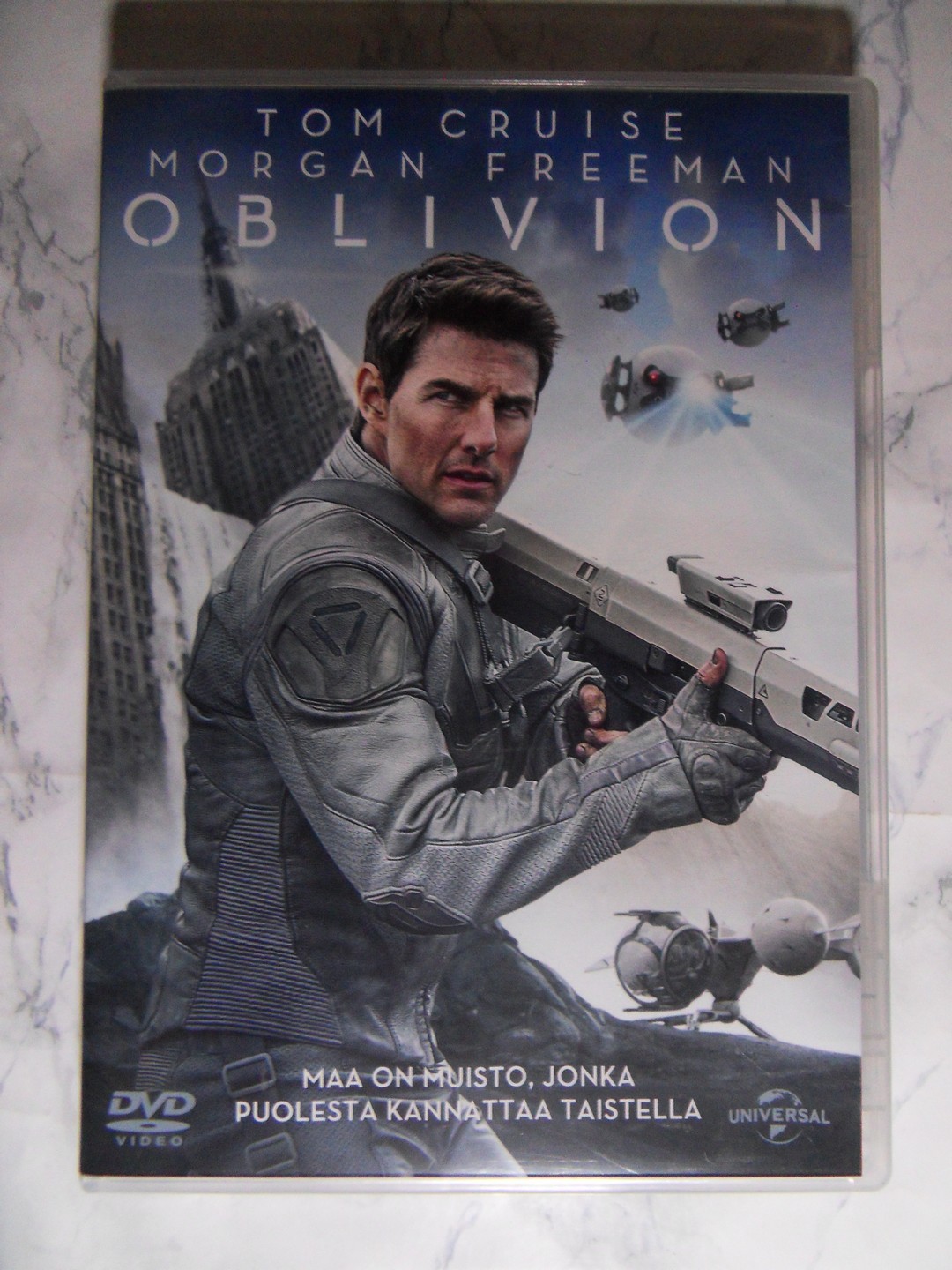 Oblivion (DVD) – Antikvariaatti – Divari Saesoteria